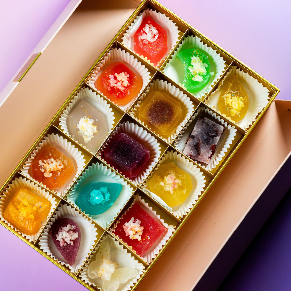 Gems Me Up | Large Kohakutou Box | 30 Pieces | Silky Gem Crystal Candy